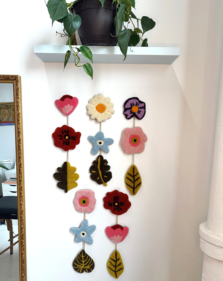 Flower Chains – Hannah Via Art